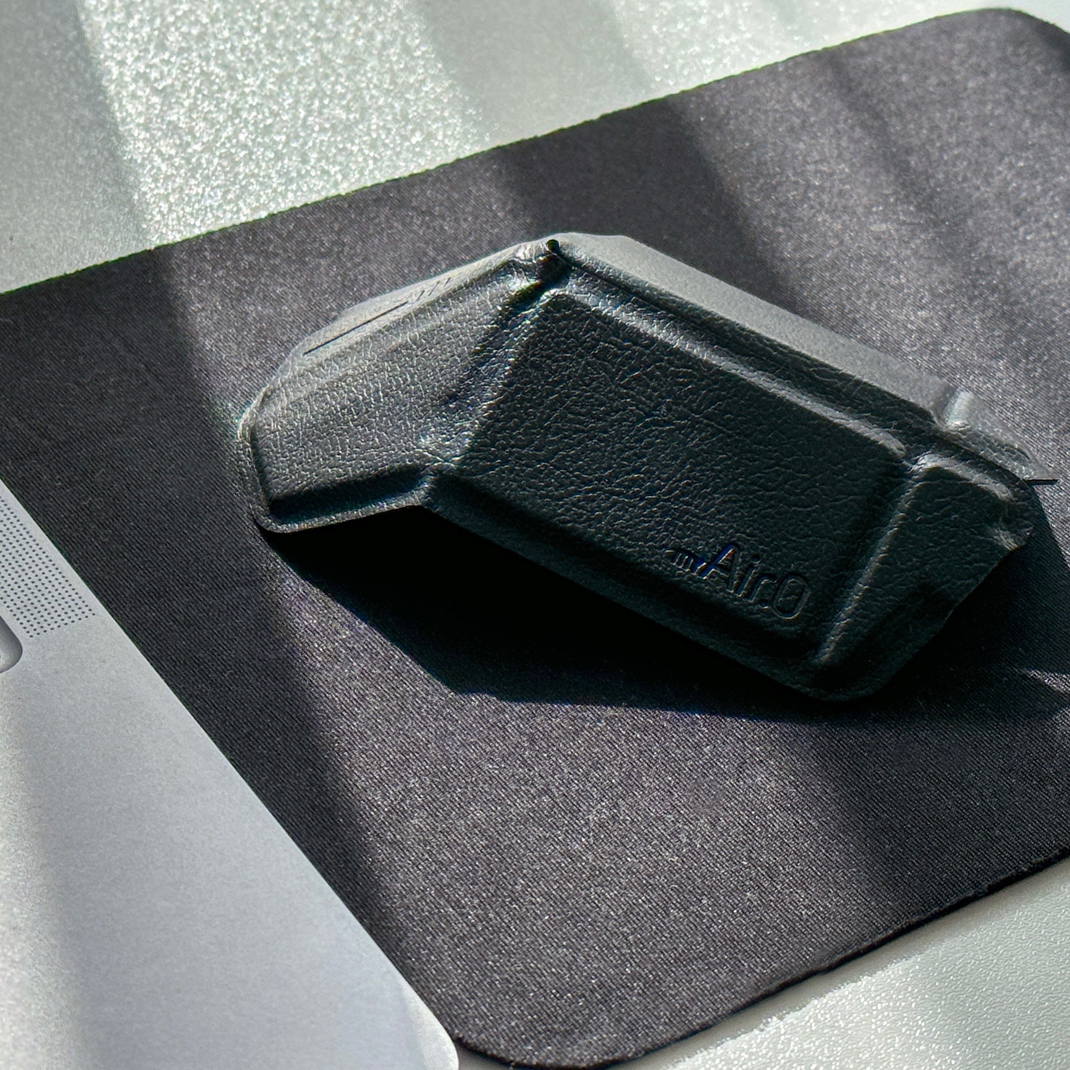 FOLDABLE BLUETOOTH MOUSE - It's always